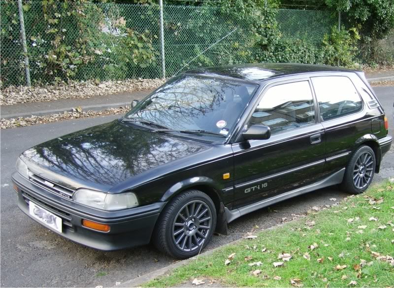 La p'tite sportive du lundi: Toyota Corolla GTi 16 AE92.
