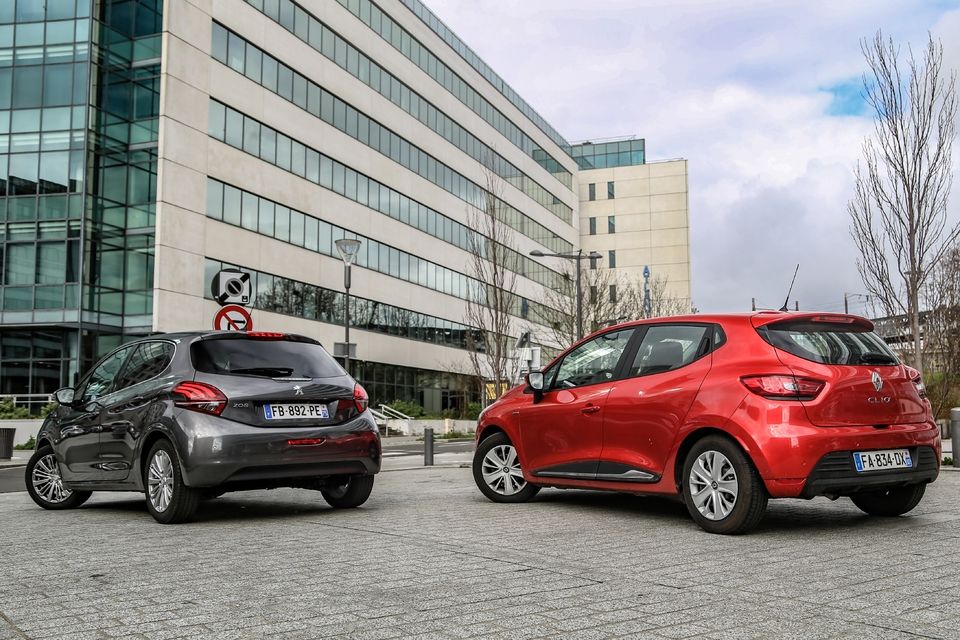 Comparatif – Peugeot 208 VS Renault Clio : un dernier pour la route