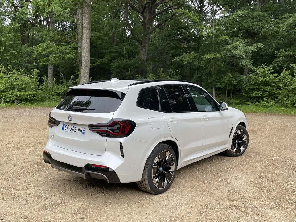 Essai vidéo - BMW iX3 (2022) : le choix "raisonnable" - Page 4