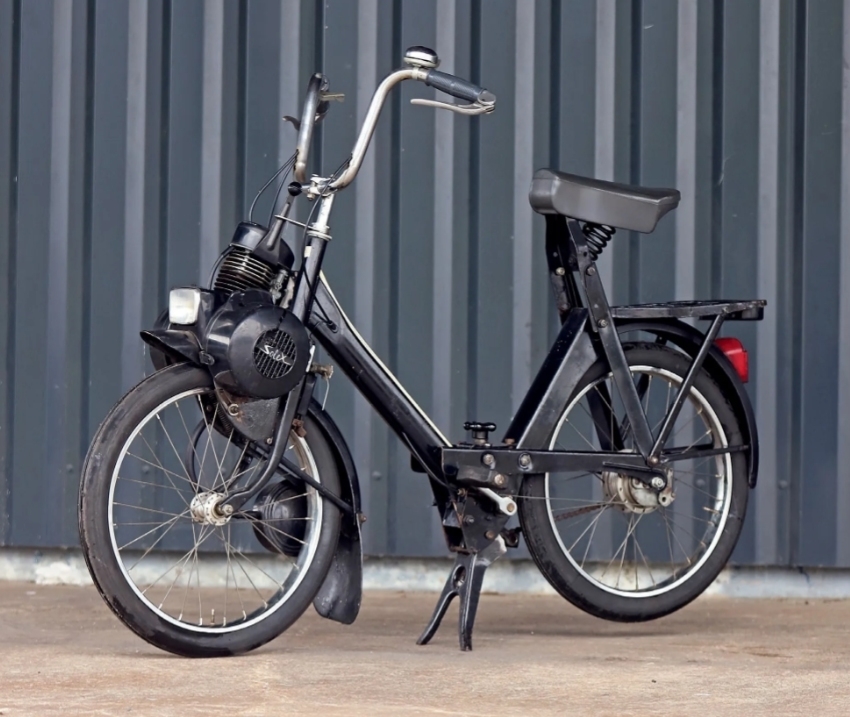 Résultats vente Aguttes: 12 680 euros pour un Solex