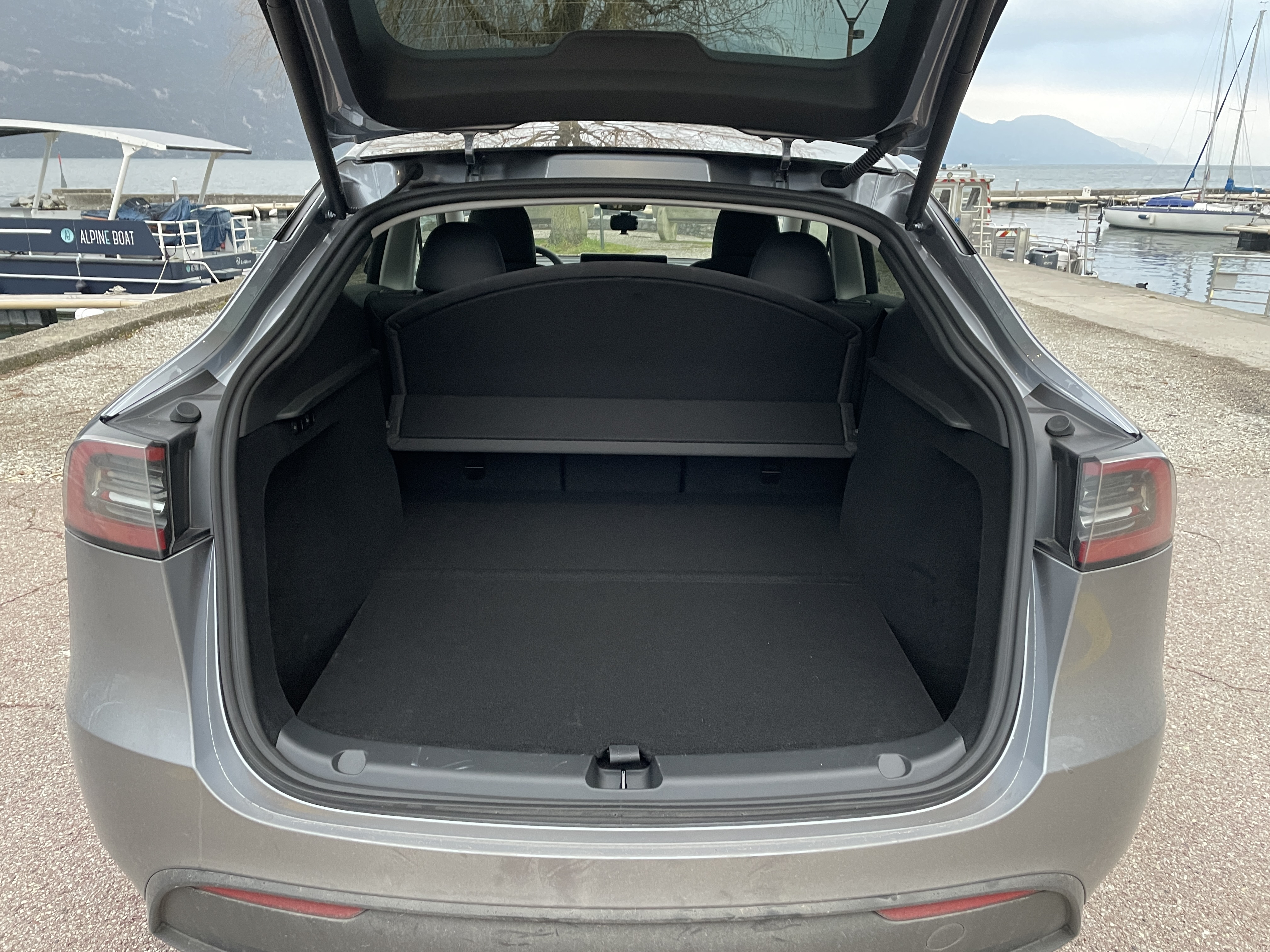 En Tesla Model Y à Val Thorens : tout schuss