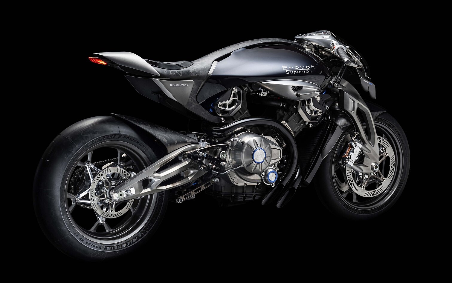 Richard Mille et Brough Superior : La RMB01, une œuvre d’art roulante dévoilée