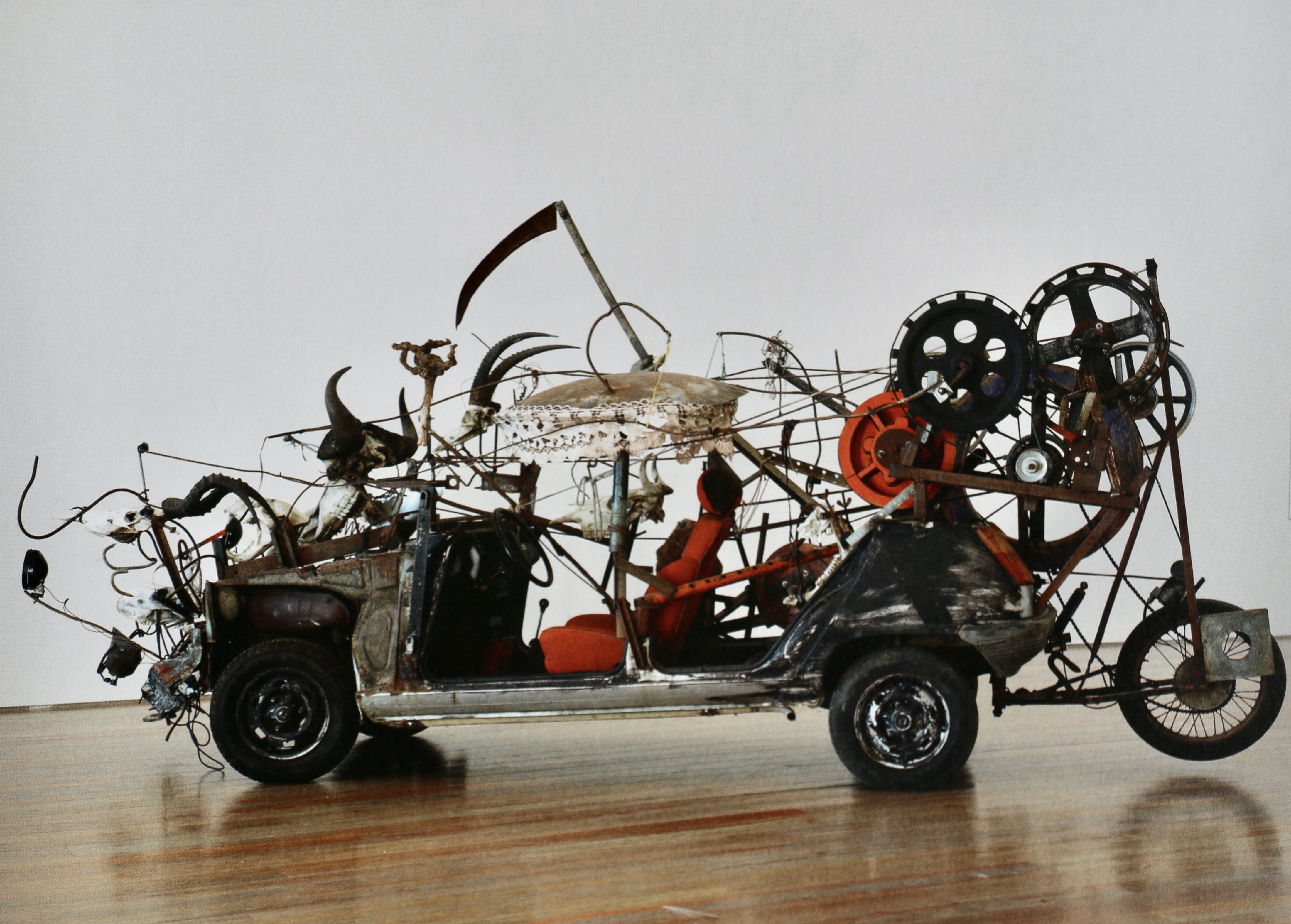Jean Tinguely, l'art et la machine
