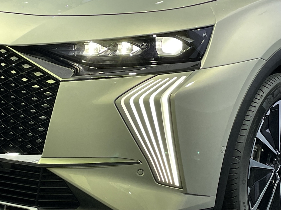 Présentation vidéo - DS 7 (2022) : ne l'appelez plus Crossback