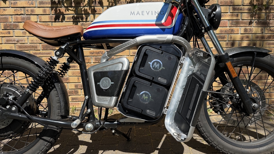 Maeving RM1S, une moto électrique facile et pleine de style