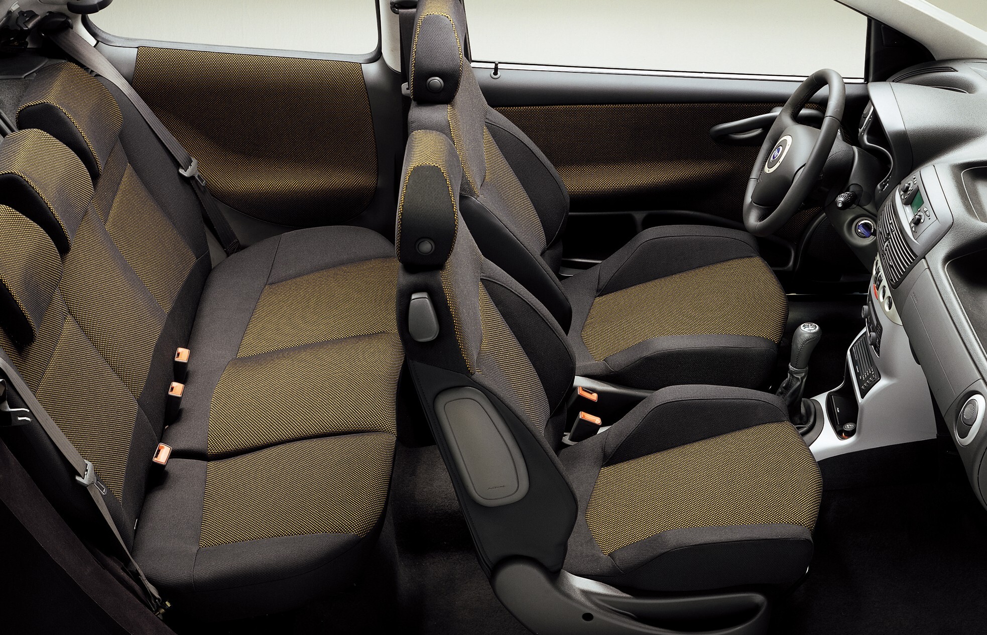 Des bombinettes frugales : Fiat Punto II JTD100 ou Peugeot 206 HDI110