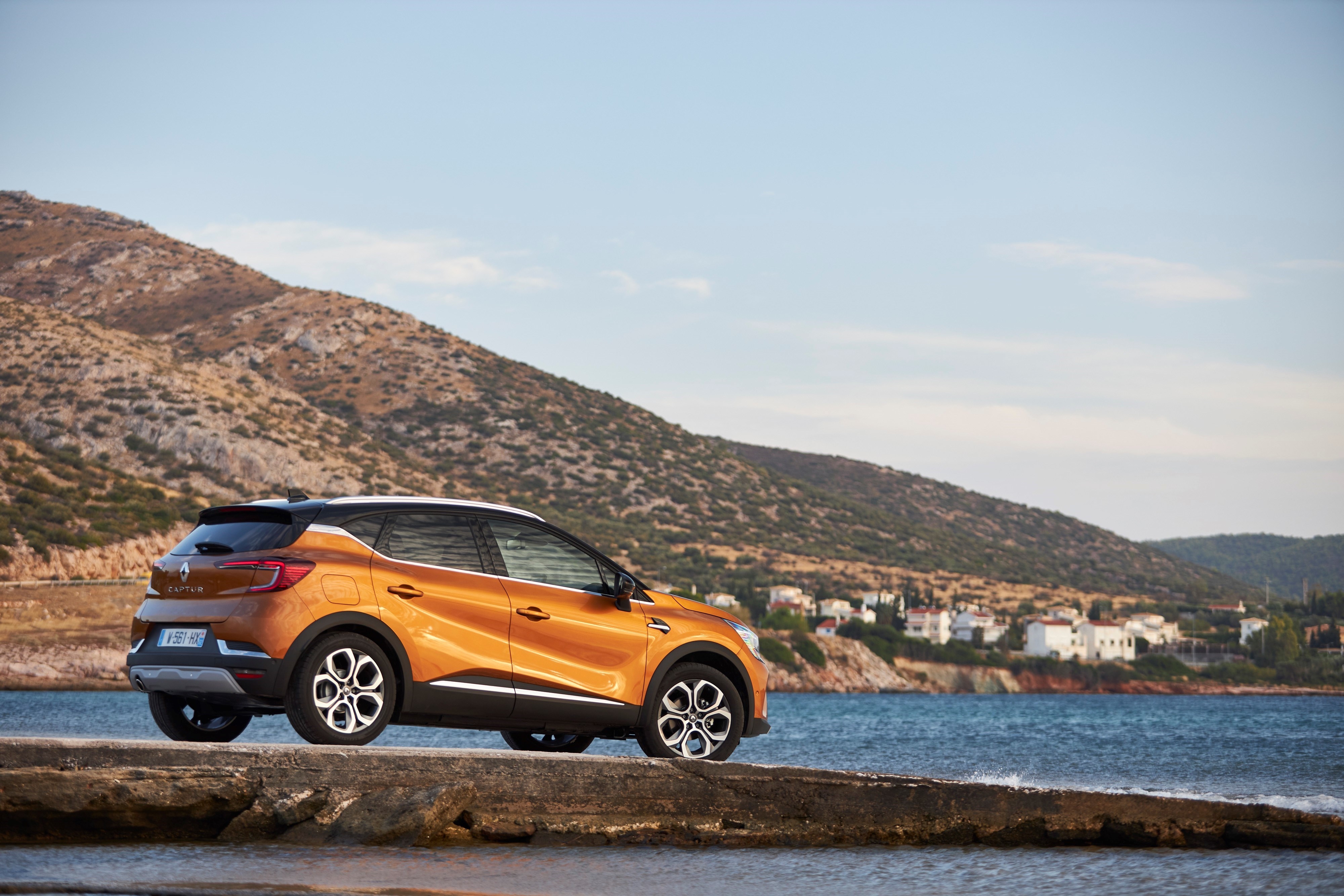 Les matchs de 2021 - Nouvel Opel Mokka vs Renault Captur