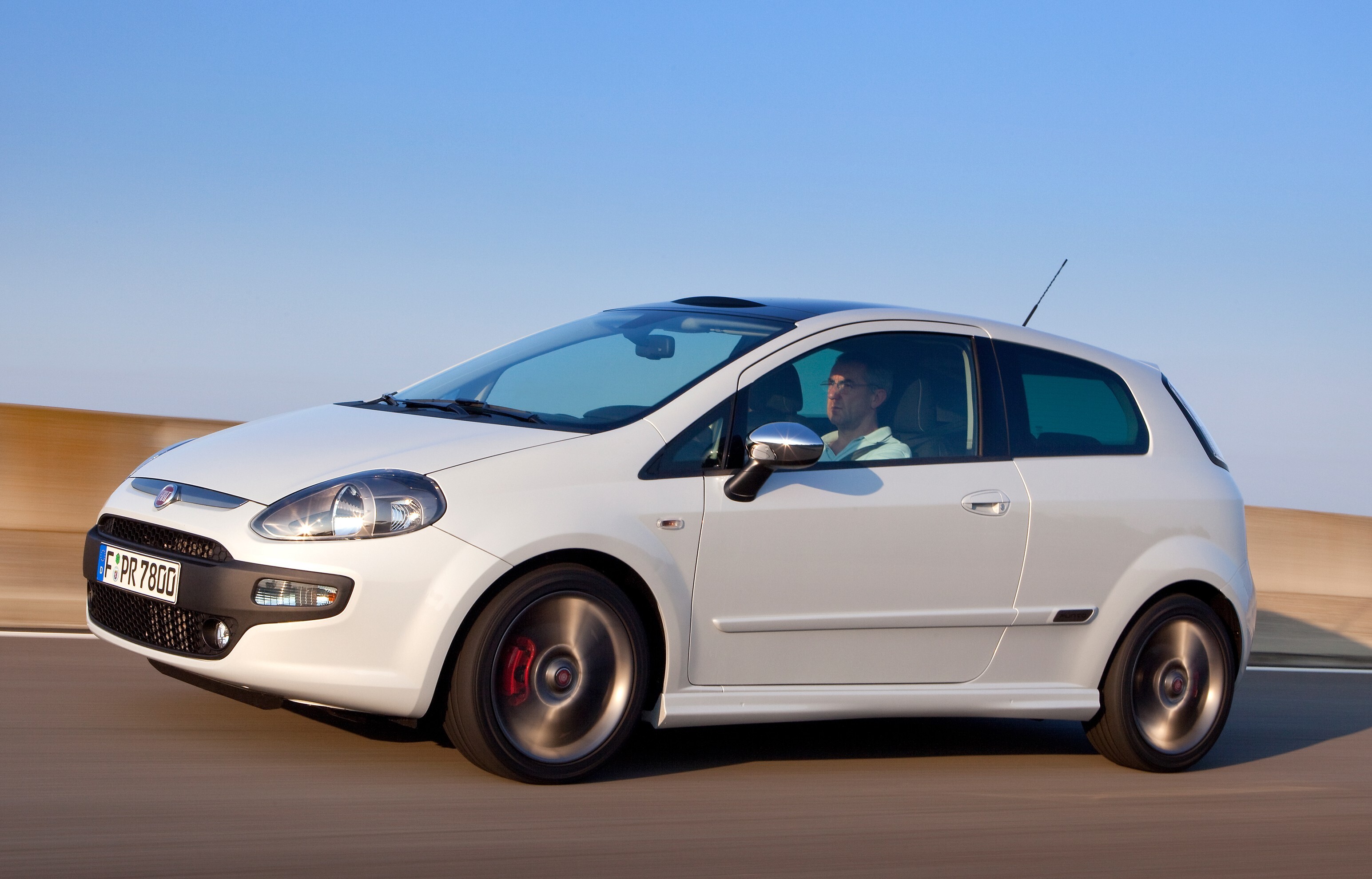 Petites nerveuses mais grandes travailleuses : Fiat Punto Multiair 135 ...