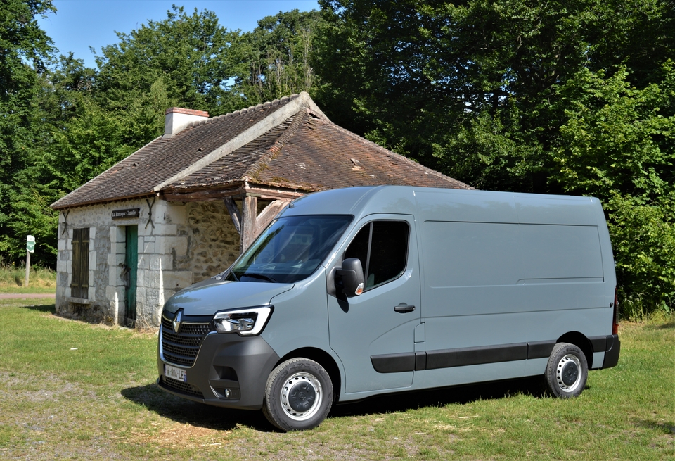 Essai - Renault Master E-Tech Electric (2022) : l’anachronique