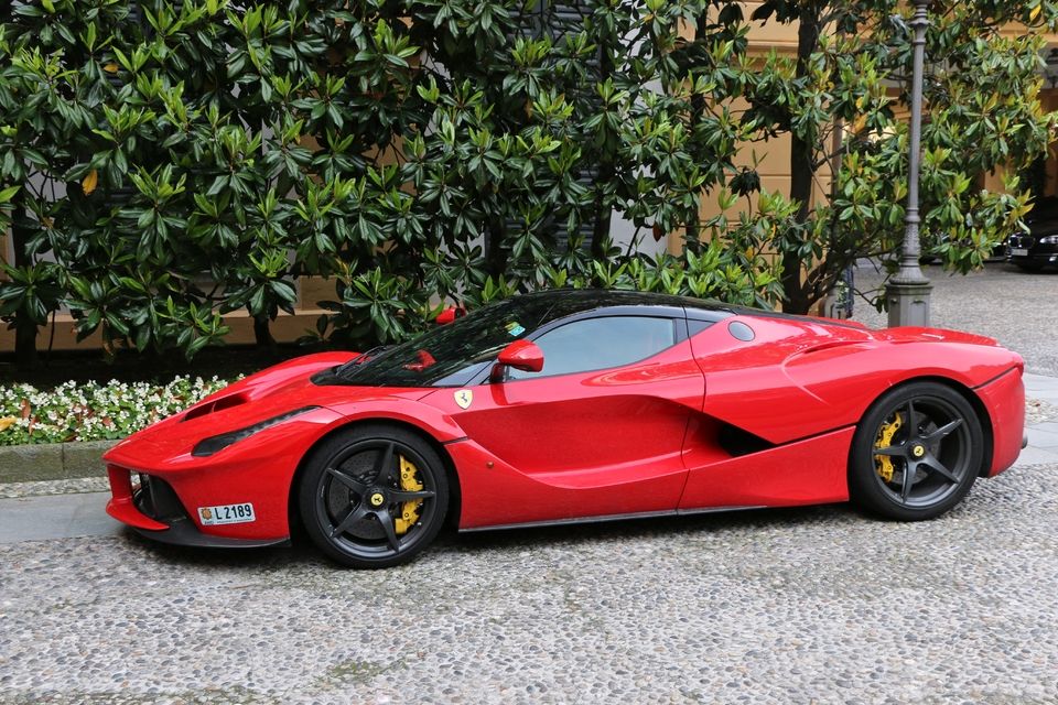 DESIGN by BELLU - Ferrari, le goût de l'exclusivité