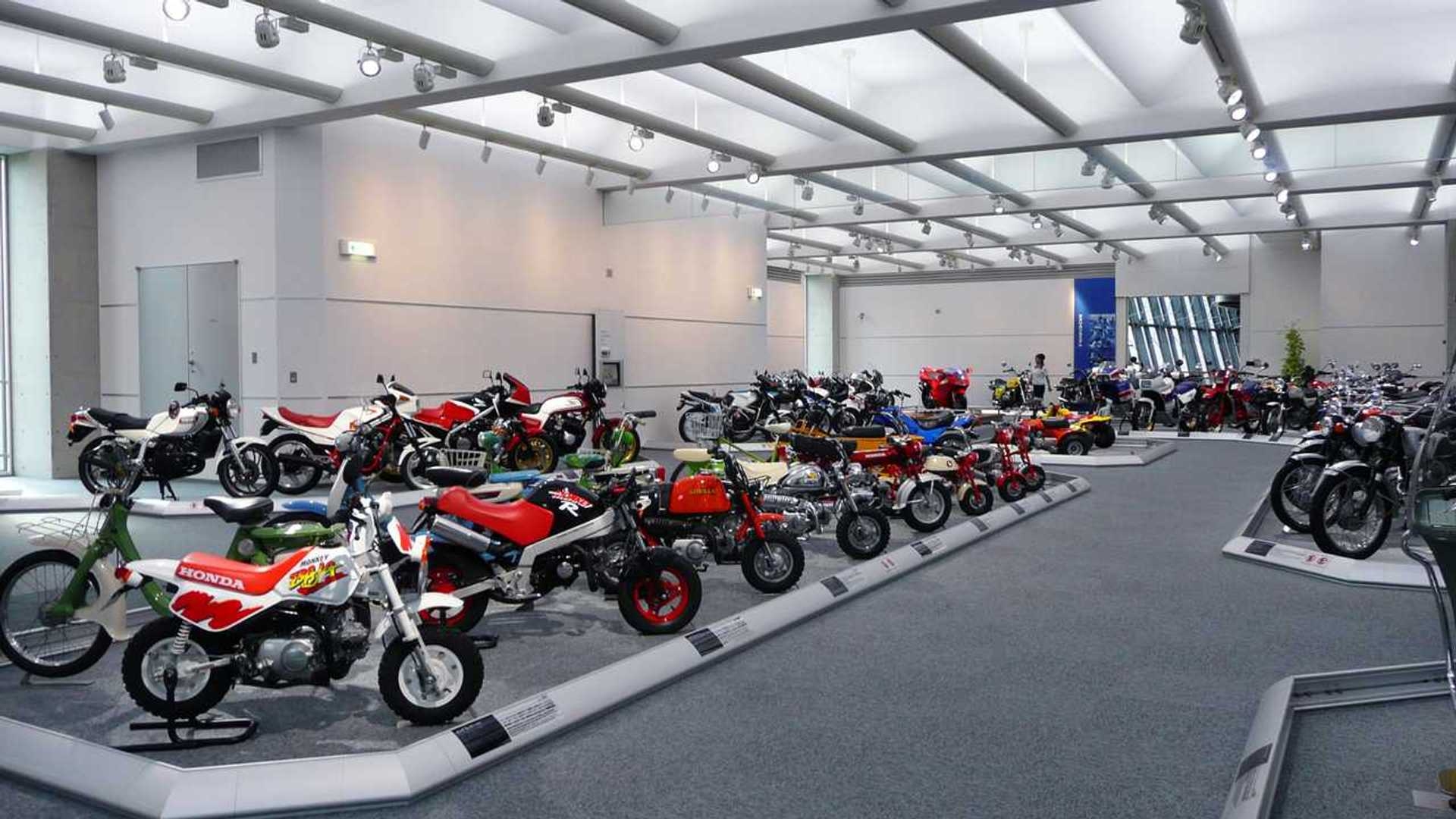 La CB à l'honneur pour la réouverture du musée Honda Collection Hall