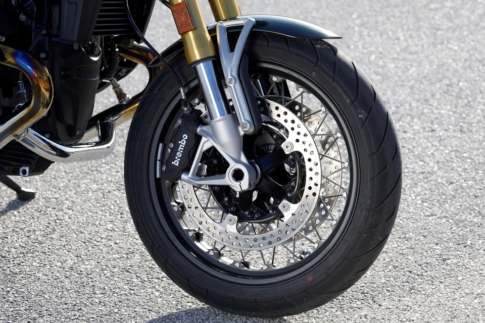 Essai - BMW R12 nineT (2024): regard dans le rétro