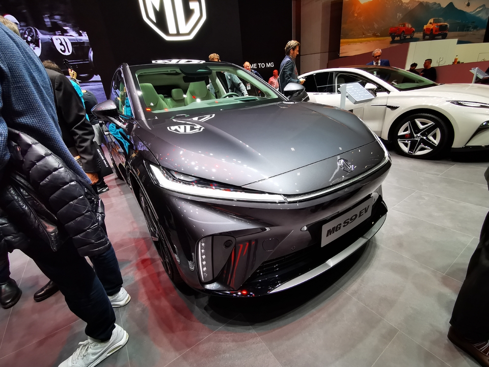 MG 7, 9, S9, ces MG que nous n'aurons pas - En direct du salon de ...