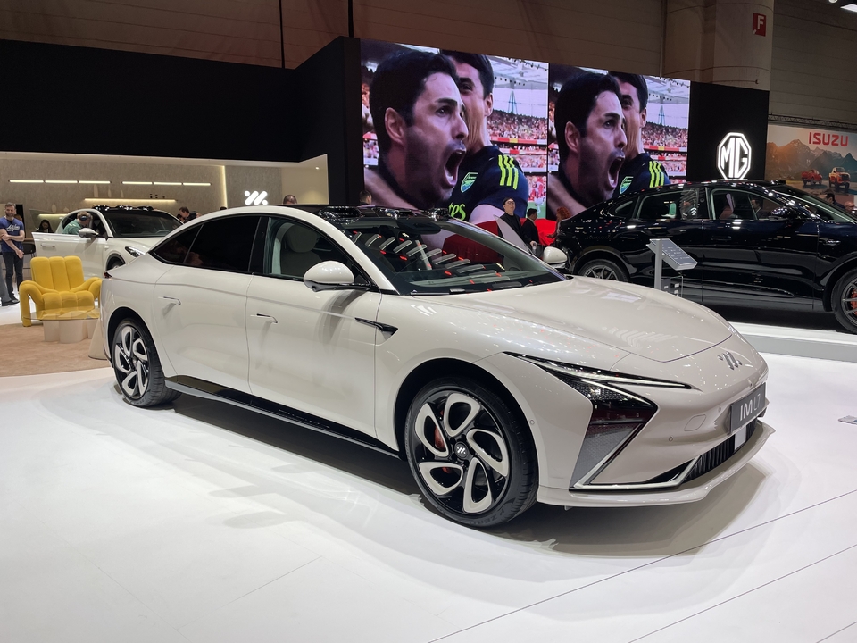 IM LS6, L7 LS7 : l'offensive est prévue en 2025 - Vidéo en direct du salon de Genève 2024