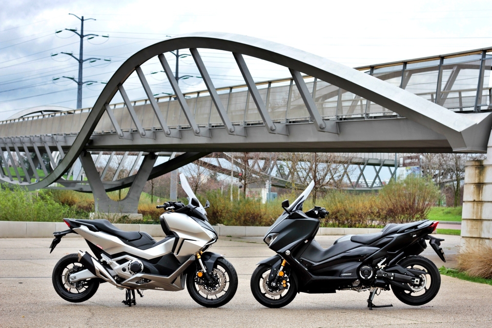 Comparatif - Honda Forza VS Yamaha TMax : duel au sommet - Page 4