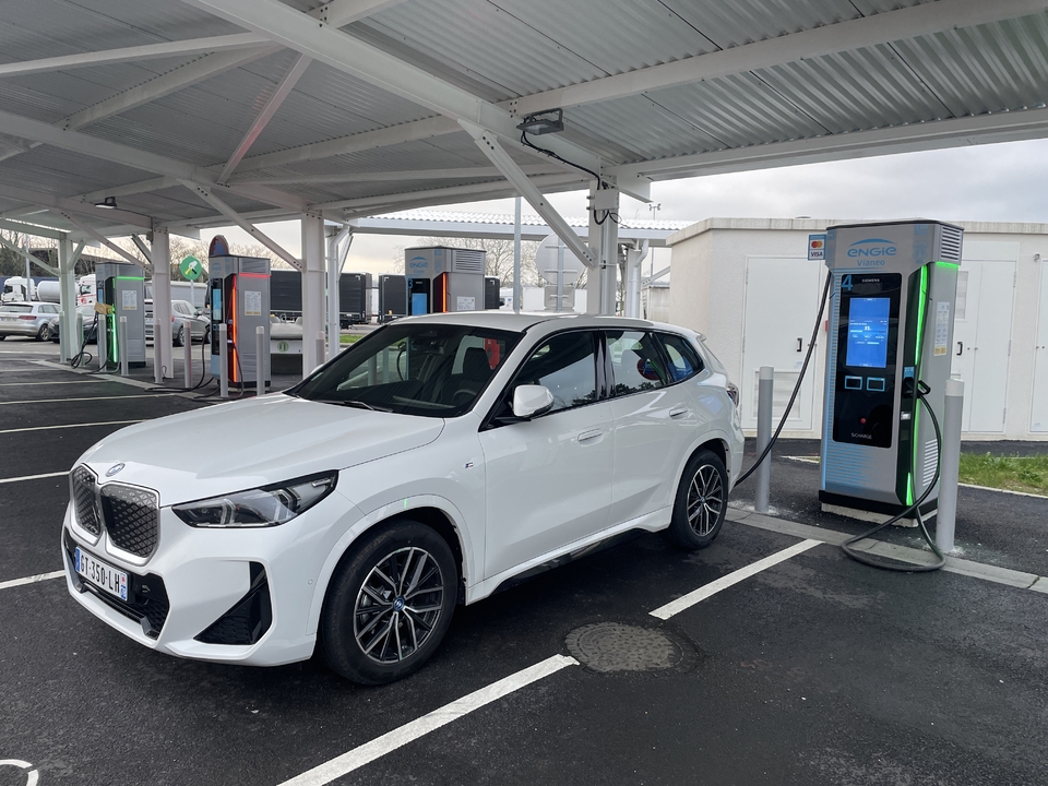 BMW iX1 eDrive 20 (2024) : la BMW la plus vendue en France