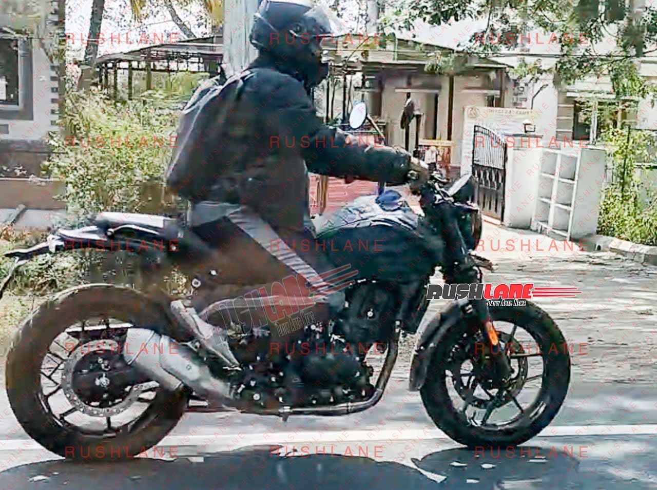 La future Royal Enfield Scram 450 se dévoile un peu plus