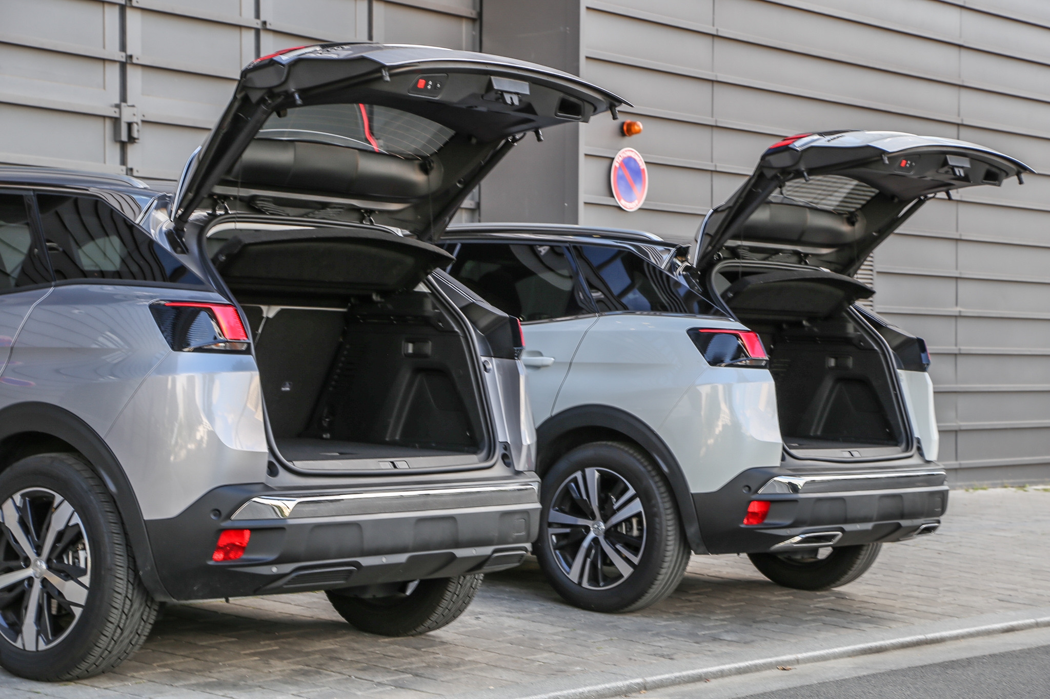 Comparatif - Peugeot 3008 BlueHDI 130 VS PureTech 130 : quel choix, et ...