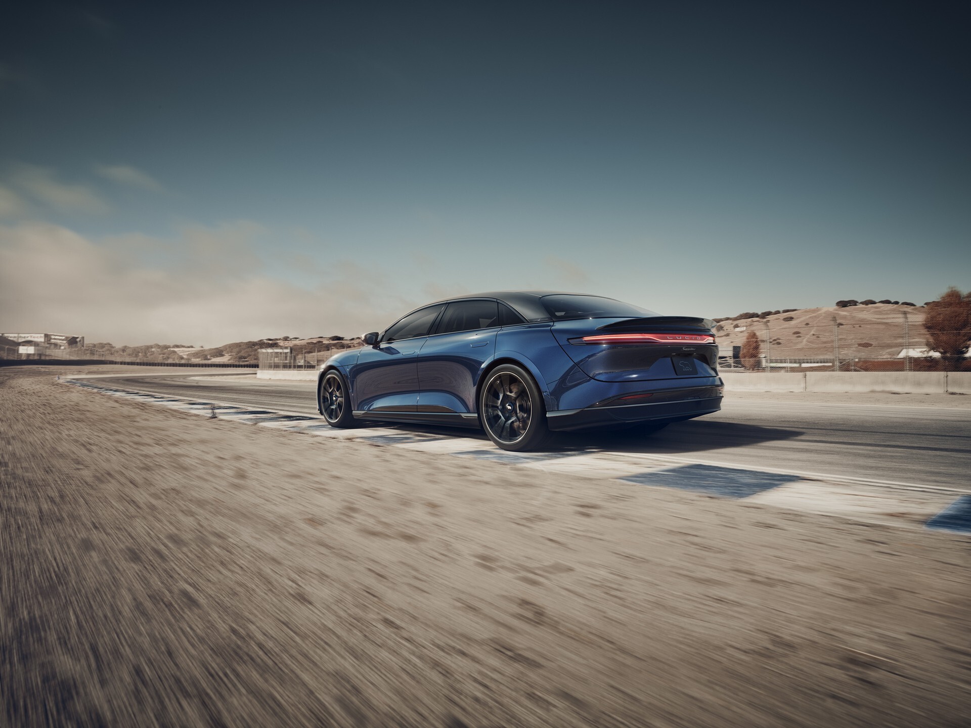 La Lucid Air Sapphire s'attaque à la Tesla Model S Plaid