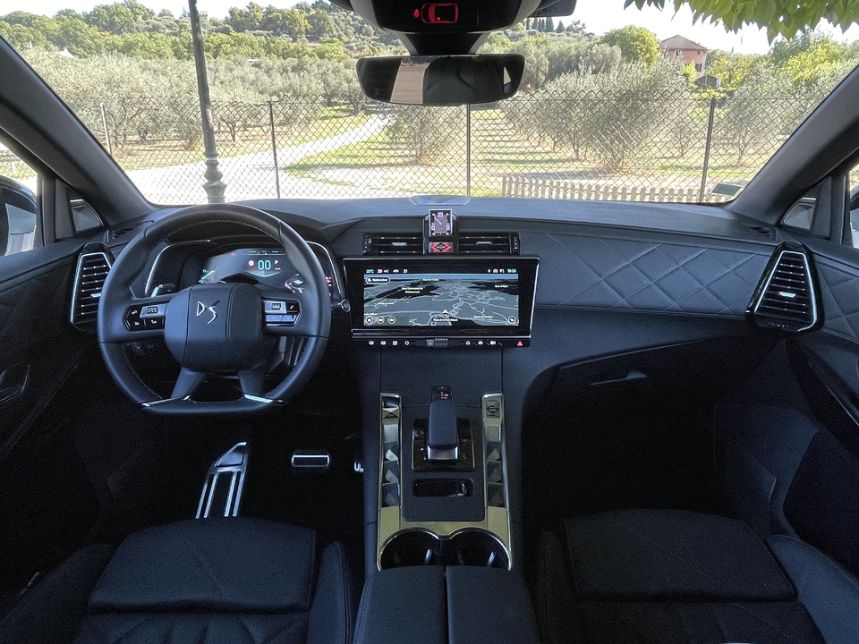 Essai vidéo - DS 7 restylée (2022) : un deuxième 7 pour confirmer