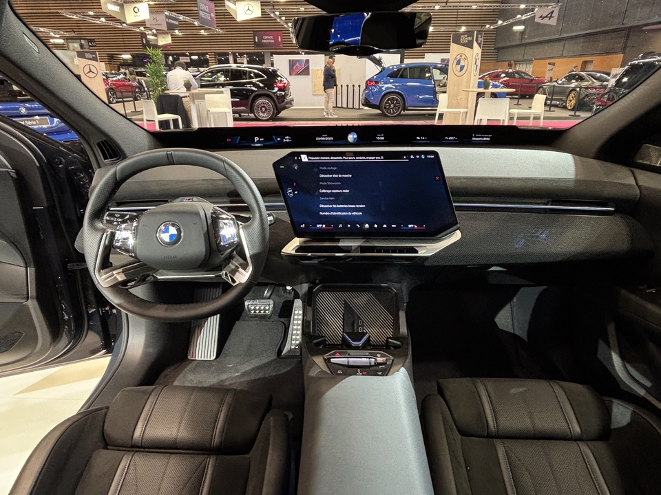 Le BMW iX3 présent pour la première fois en France à Lyon