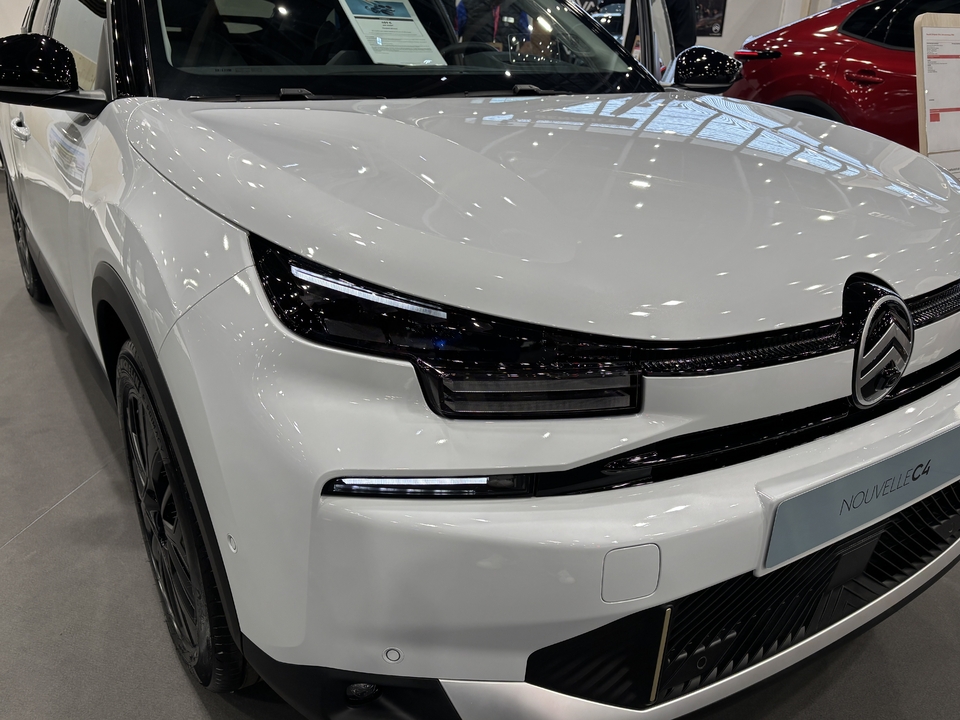 Au salon de Lyon, la Citroën C4 s'est refait une beauté