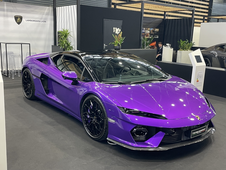 La Lamborghini Temerario est-elle belle ? En direct du salon de Lyon 2025