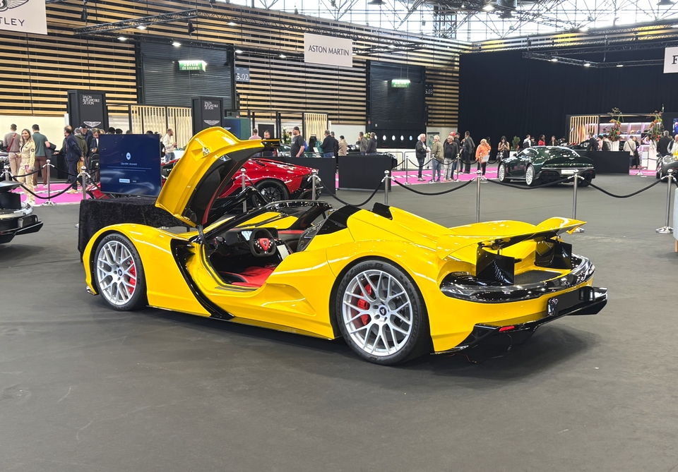 L'hypercar électrique Aspark Owl roadster file à plus de 400 km/h