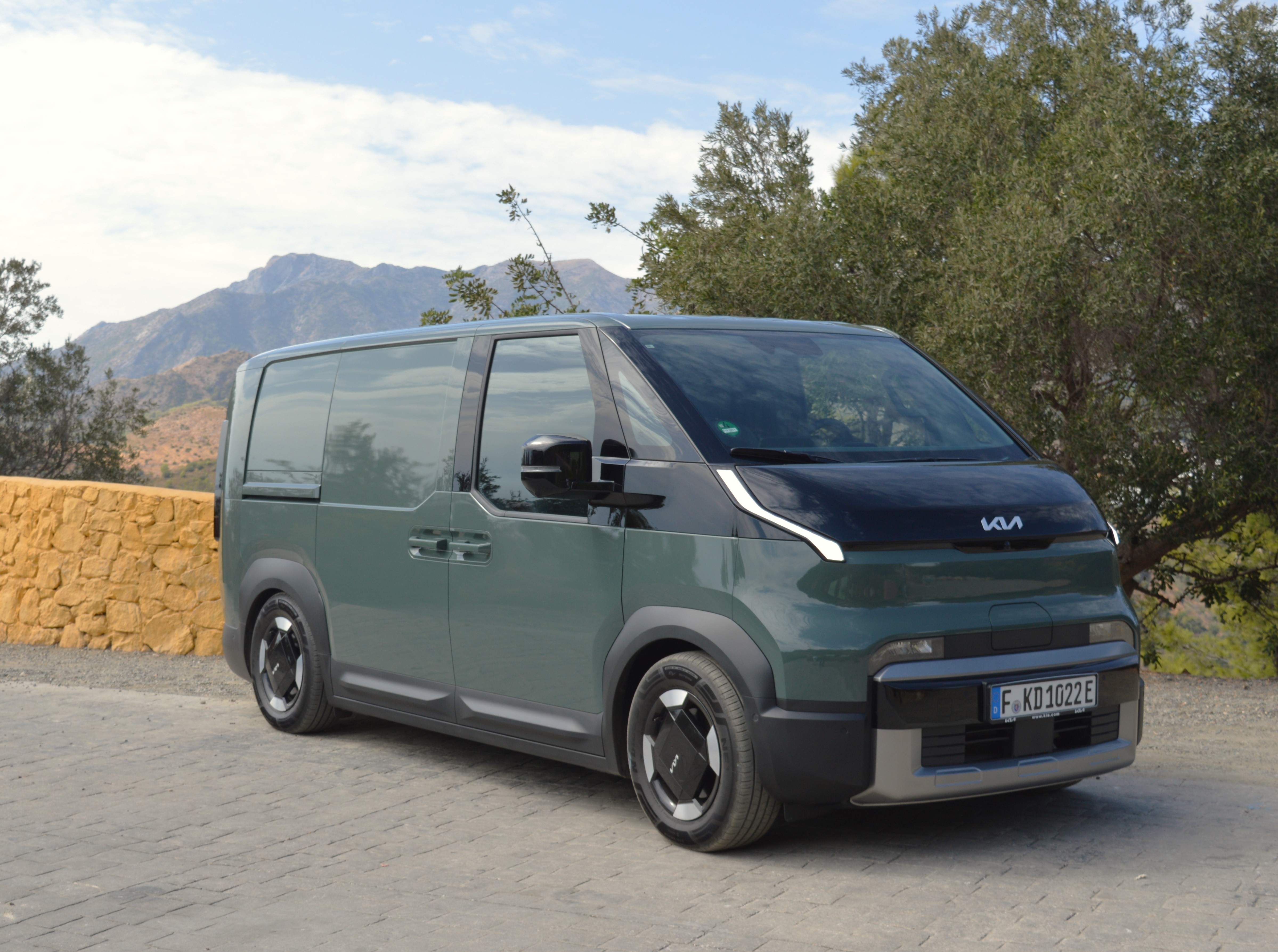 Avec son PV5 Cargo, Kia réalise un premier essai transformé