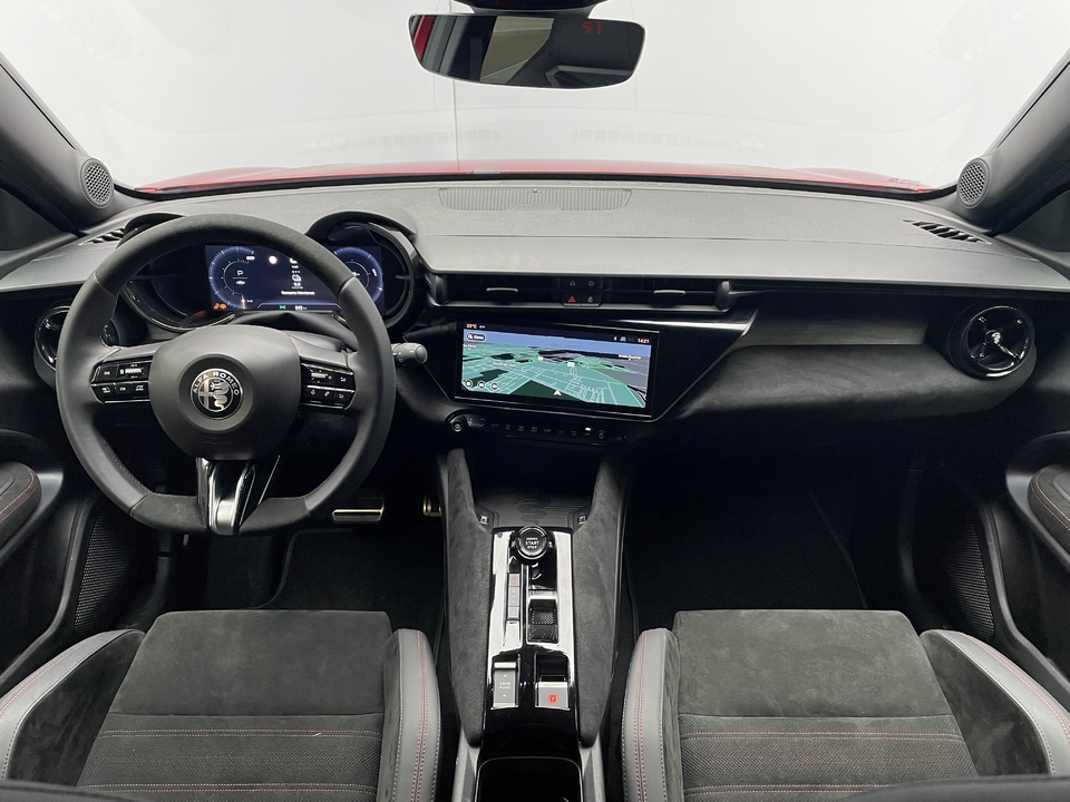 L'Alfa Romeo Junior décrypté par son designer (Présentation vidéo)