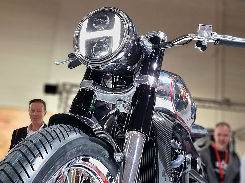 Intermot 2022 : Horex Regina Evo, la mono se dévergonde