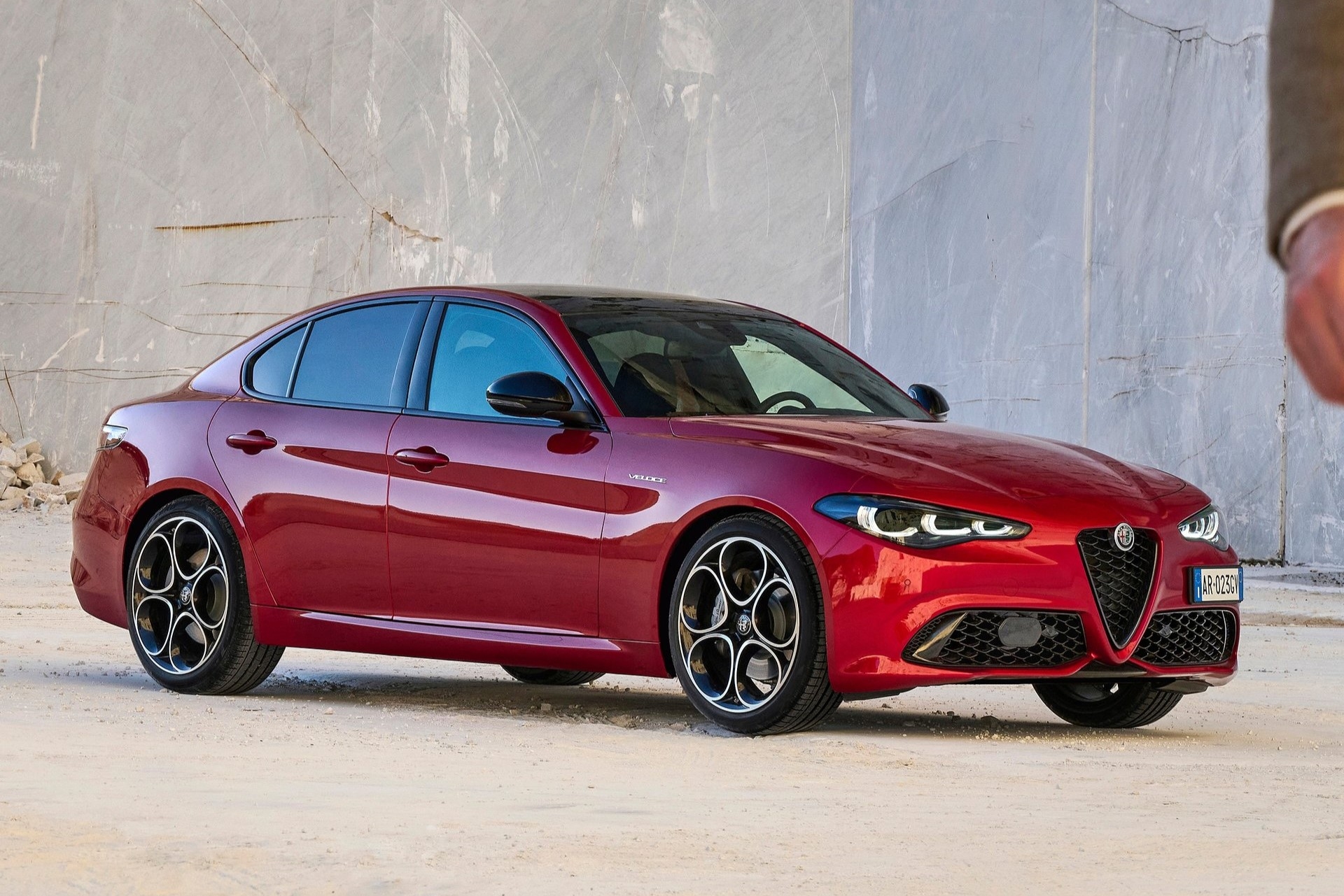 Avant/après, comment repérer le très discret restylage de l’Alfa Romeo ...
