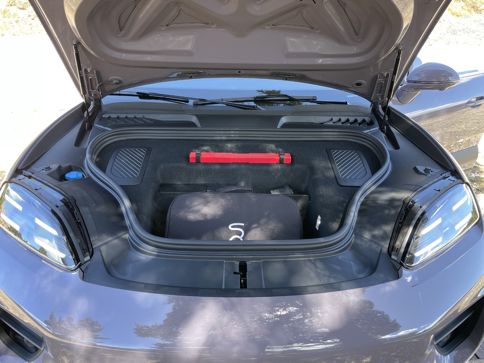 Porsche Macan Electric (2024) : le grand basculement (Essai vidéo)