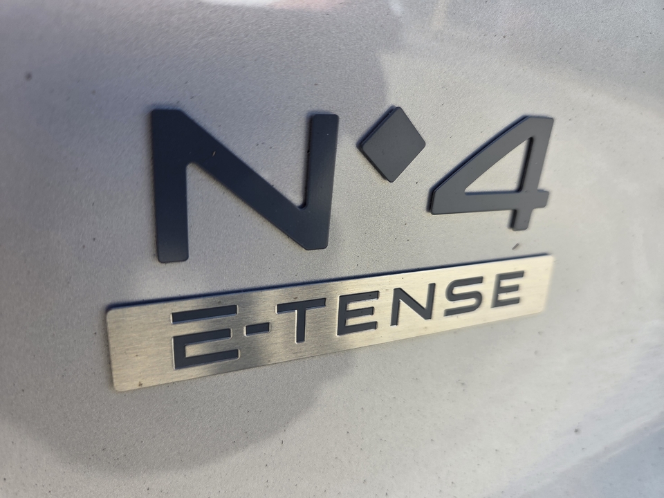 La fiche technique de la DS n°4 E-Tense