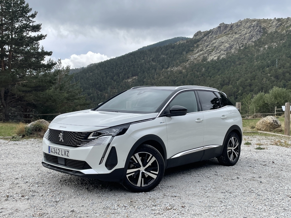 Comparatif vidéo - Renault Austral vs Peugeot 3008 : la fête est finie
