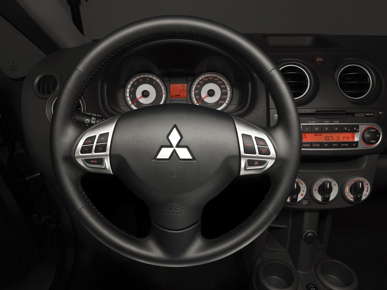 Mitsubishi Colt CZT/Ralliart (2004 – 2011), une petite rageuse à l ...