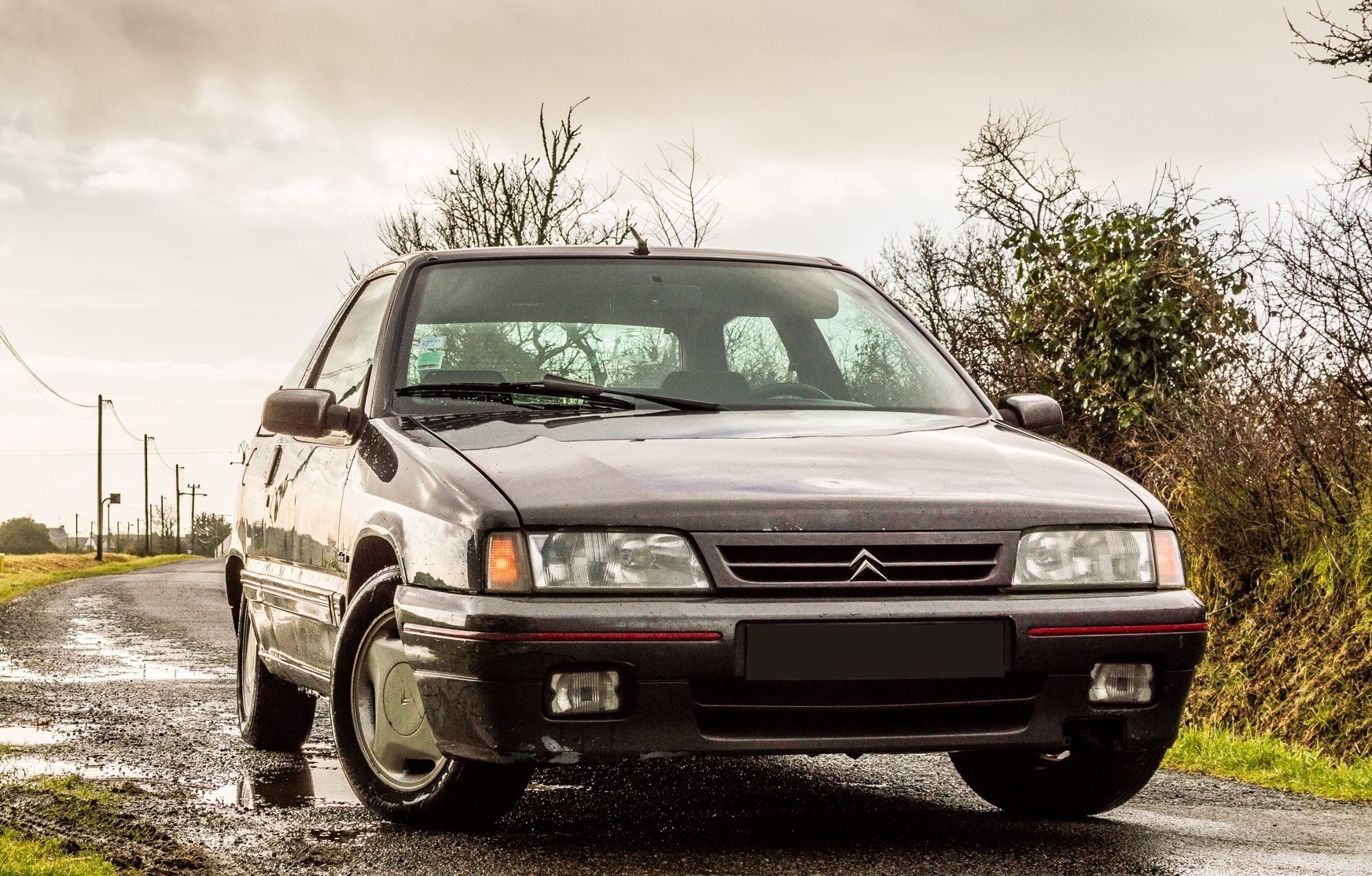 Citroën ZX Volcane vs VW Golf III GTI, duel de compactes sportives ...