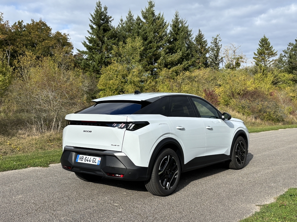 Peugeot 3008 - Que vaut l'hybride rechargeable