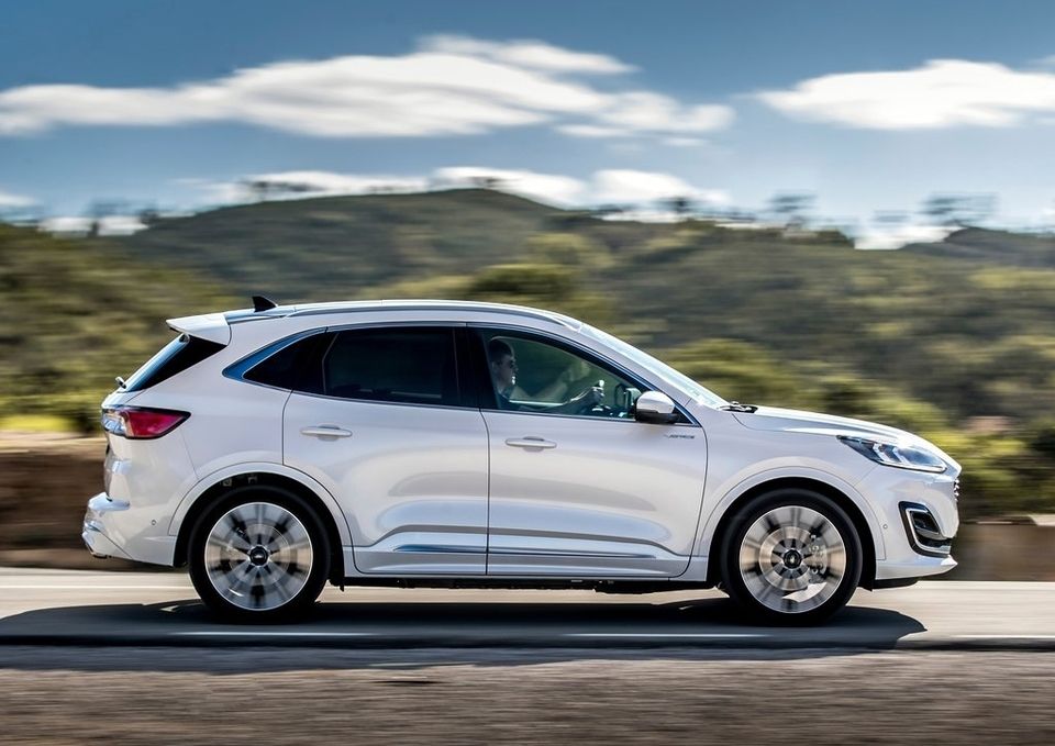 Essai - Ford Kuga 2.5 FHEV 190 ch (2021) : que vaut le Kuga hybride?