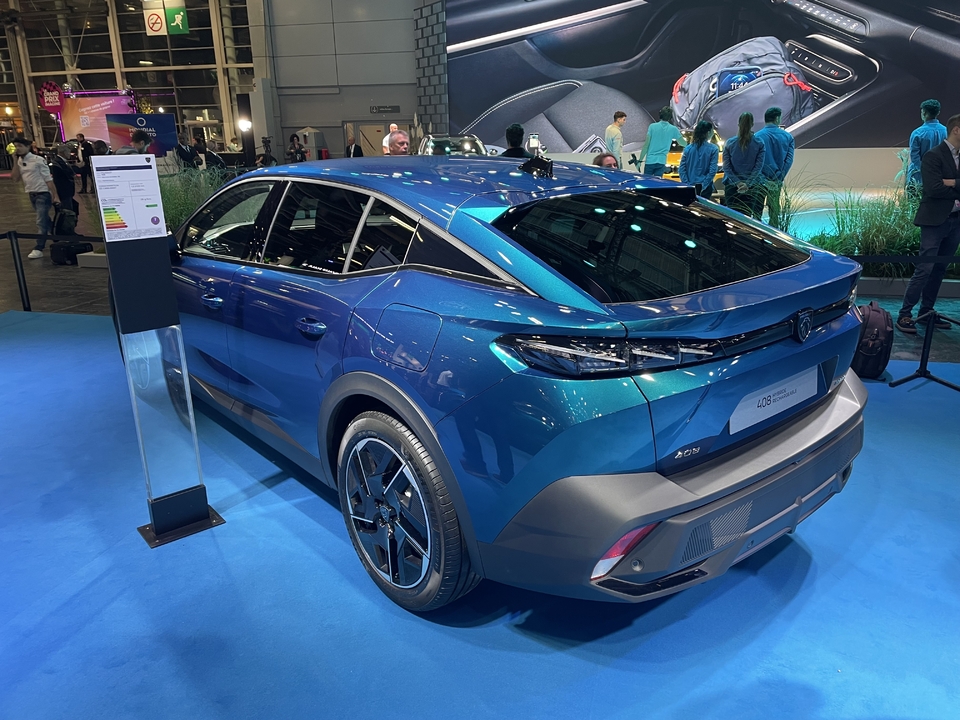 Mondial de l'auto 2022 - Peugeot 408 : la star du salon