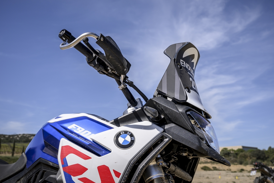 Comparatif off road – BMW R 1300 GS VS BMW F 900 GS : GS ou GS
