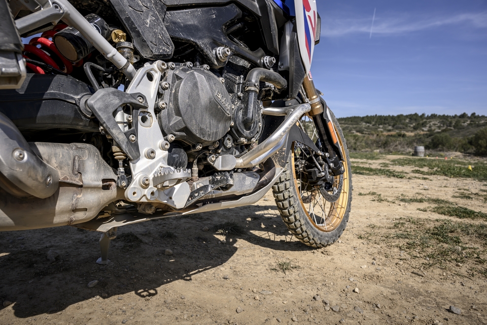 Comparatif off road – BMW R 1300 GS VS BMW F 900 GS : GS ou GS ? - Page 2