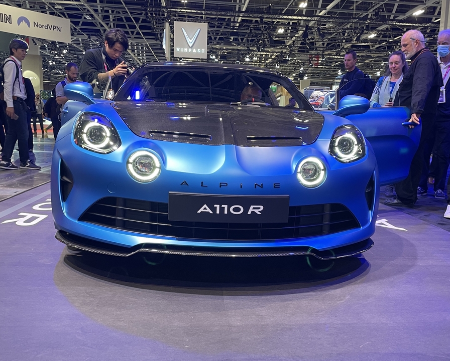 Les plus belles supercars du Mondial de l'auto 2022 en vidéo