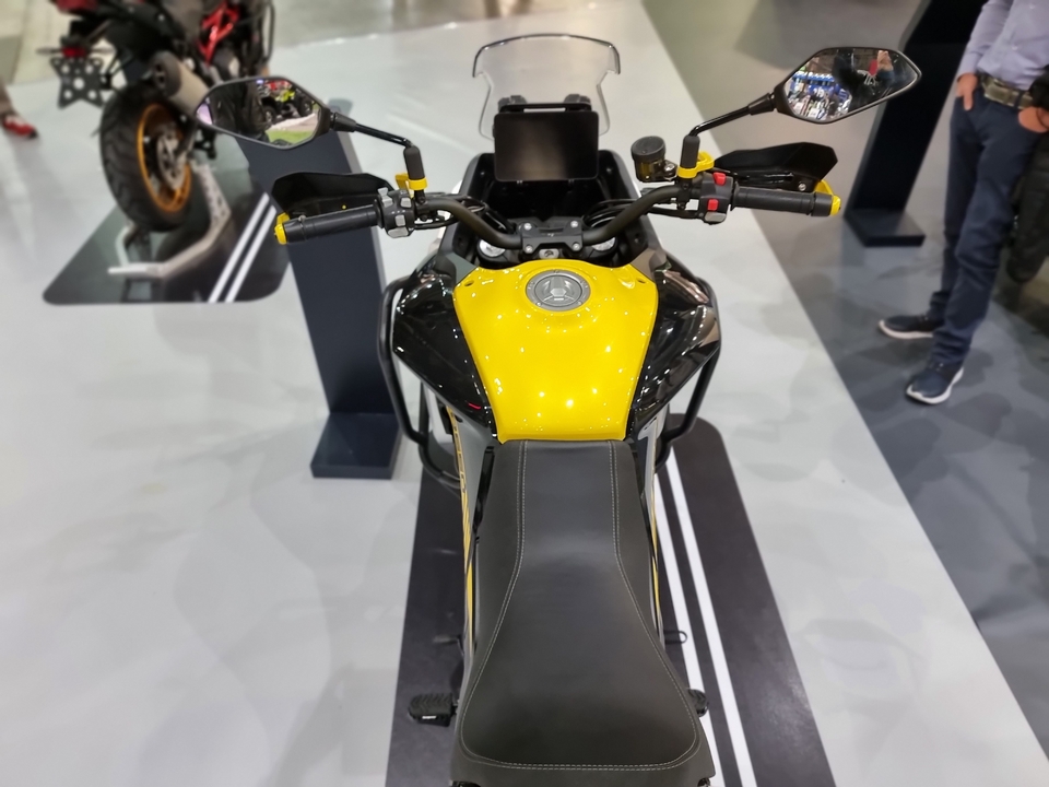 Salon de Milan 2022 - QJ Motor SVT 650 : un V et un look