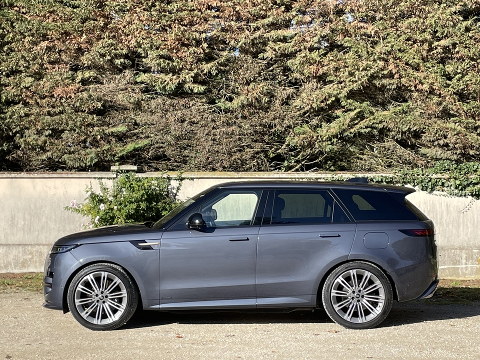Essai vidéo - Land Rover Range Rover Sport (2022) : sport et luxe - Page 3