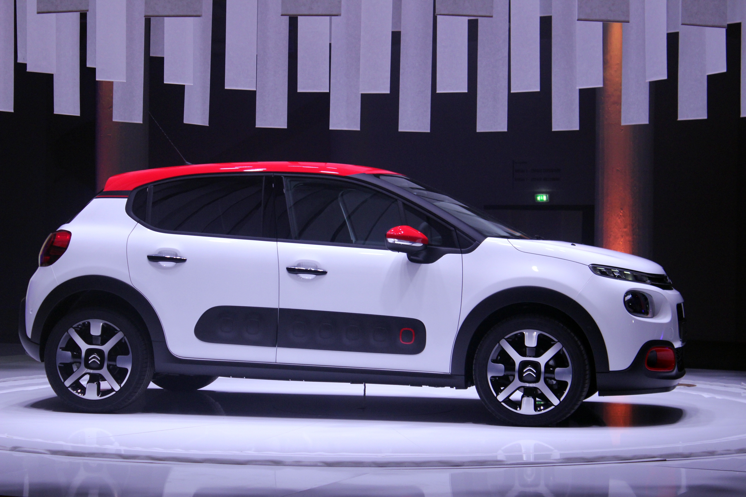 Vidéo - Tous les détails de la nouvelle Citroën C3 : la troisième est ...