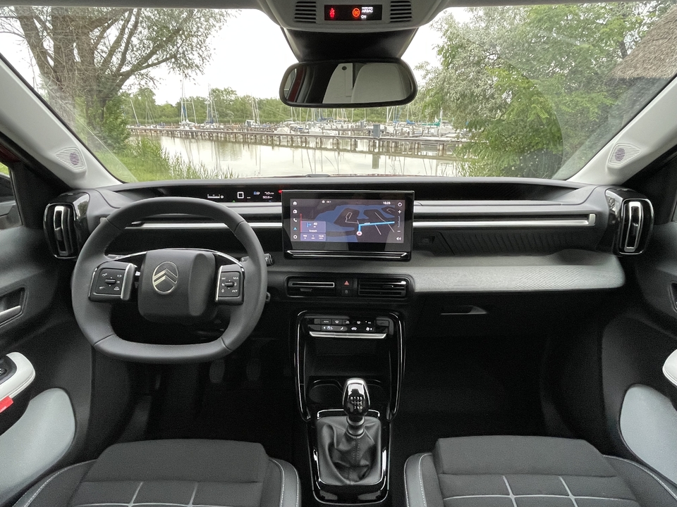 Citroën C3 (2024) : que vaut la moins chère des citadines françaises ...