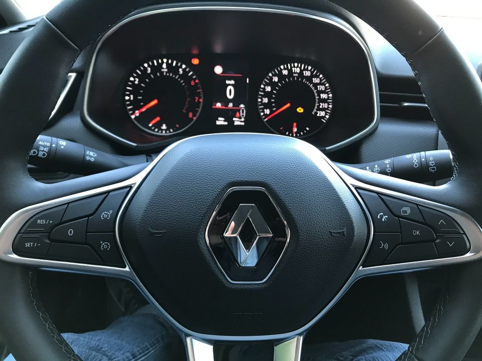 Essai - Renault Clio SCE 65 ch (2021) : que vaut la version d'entrée de ...