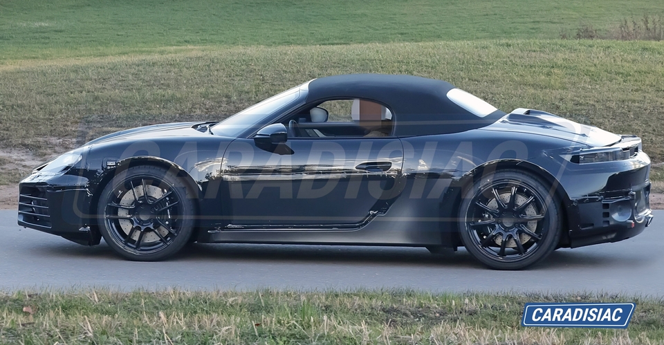 Scoop-Porsche Boxster EV : premières photos de la Boxster électrique