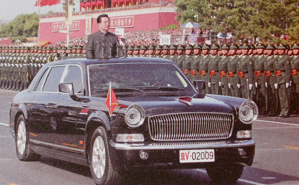 DESIGN by BELLU : Hongqi, parader avec style